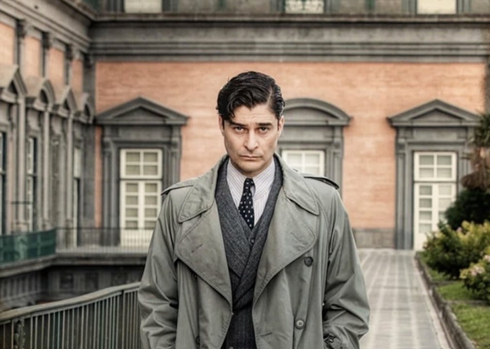 Stasera su Rai 1 torna il commissario Ricciardi